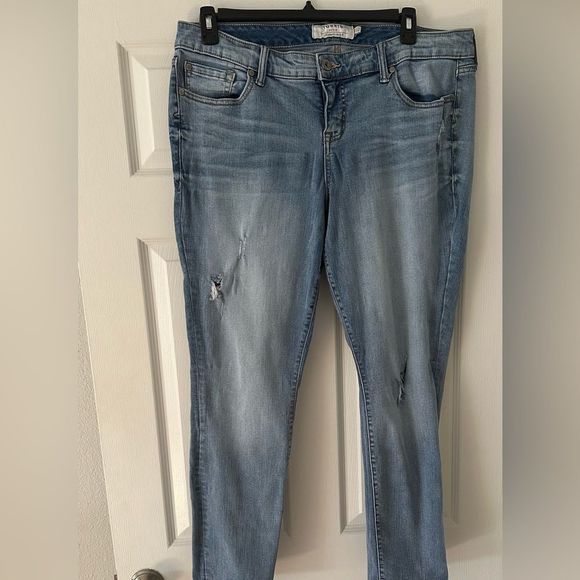 torrid | Jeans | Plus Size Womenstorrid Denim Distressed Jeans Size 8 ...